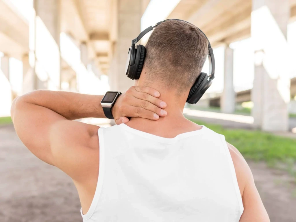 How to Treat Neck Pain with Low-Level Laser Therapy - Focusphysiotherapy